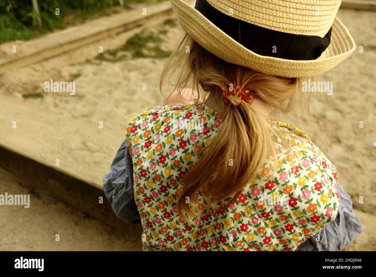 girl, playing, alone, girls, play, alones Stock Photo - Alamy