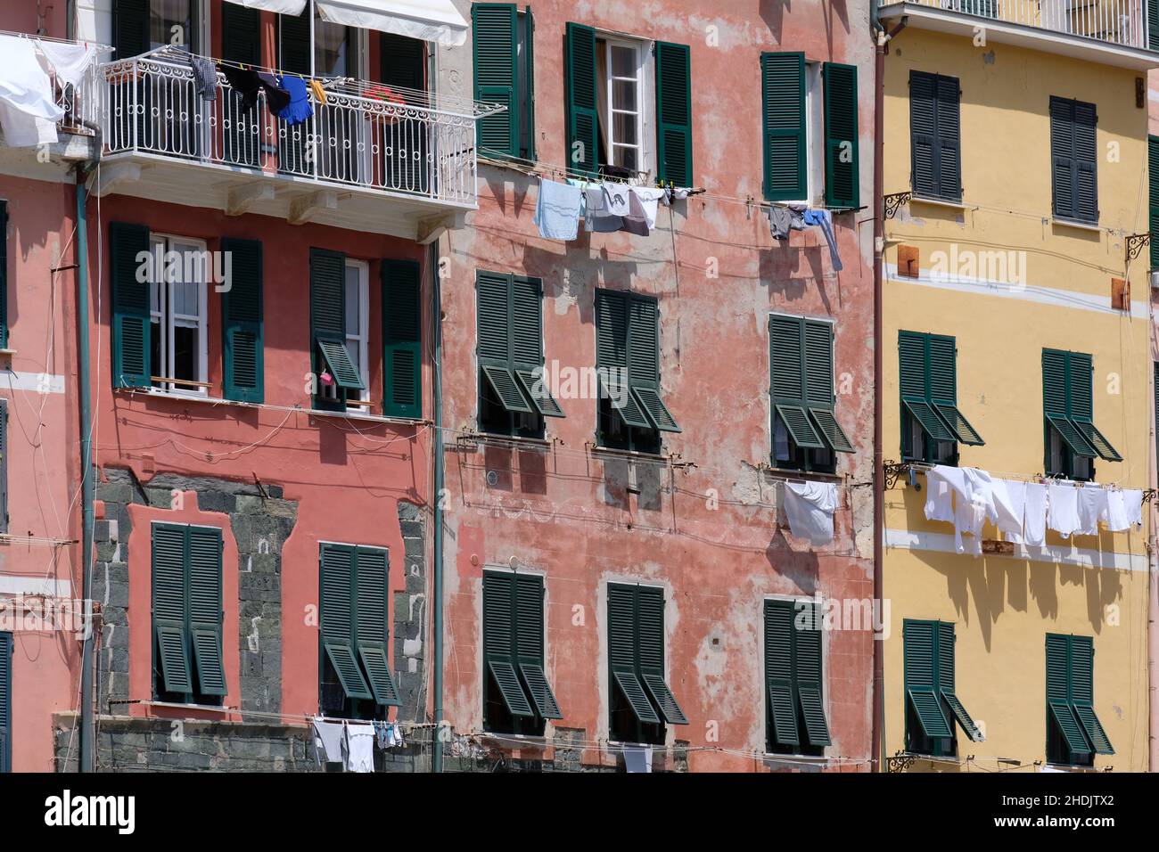 house, laundry drying, houses Stock Photo - Alamy