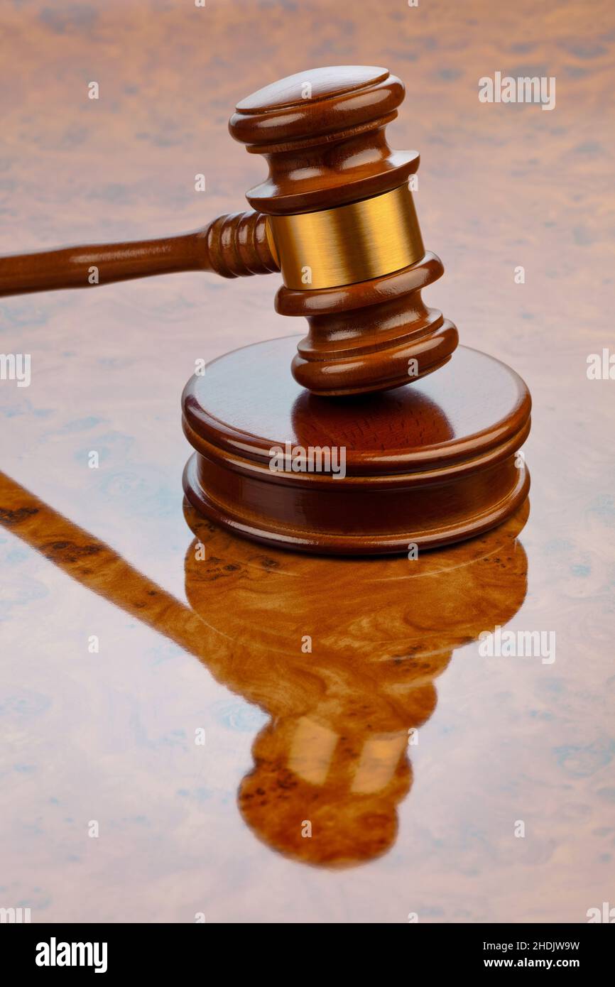 Auction hammers hi-res stock photography and images - Alamy