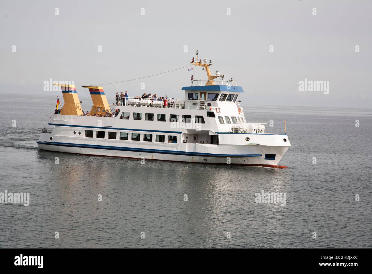 passenger ship, pleasure boat, passenger ships, pleasure boats ...