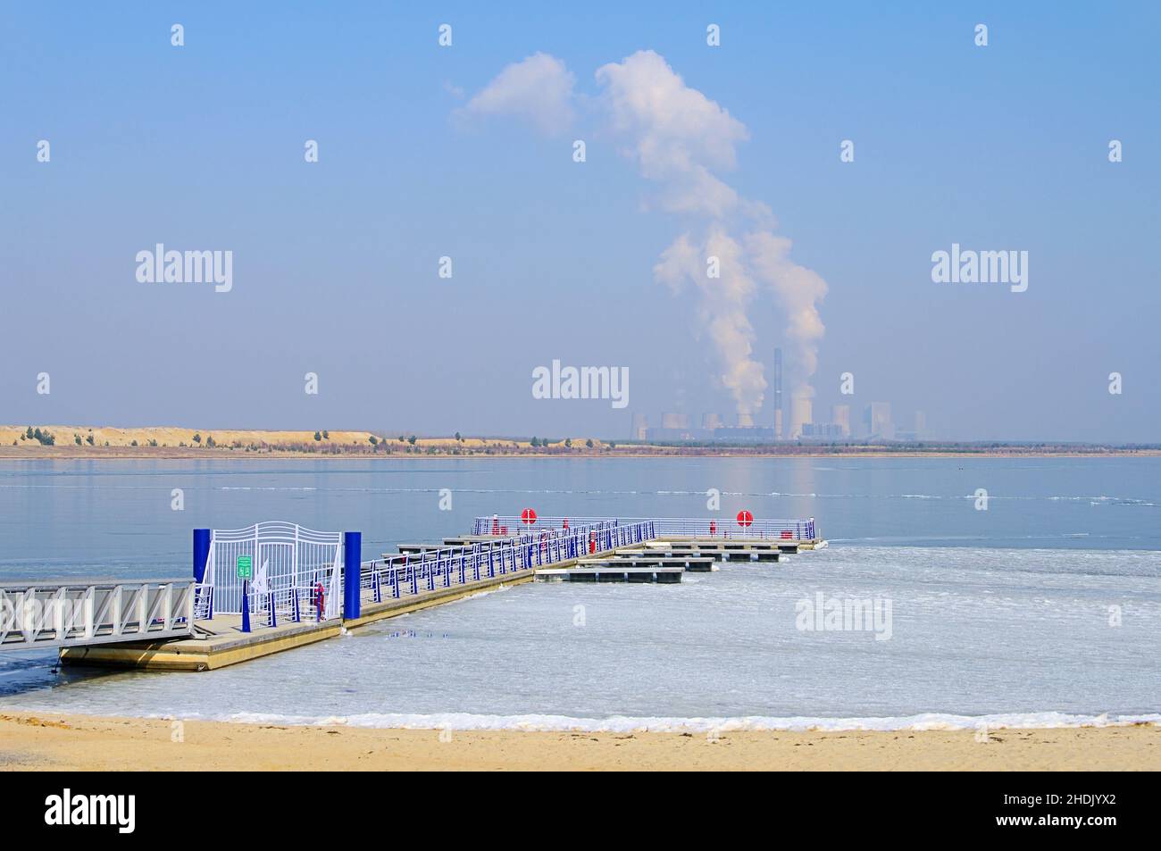 power plant boxberg, lake baerwald, power plant boxbergs Stock Photo ...
