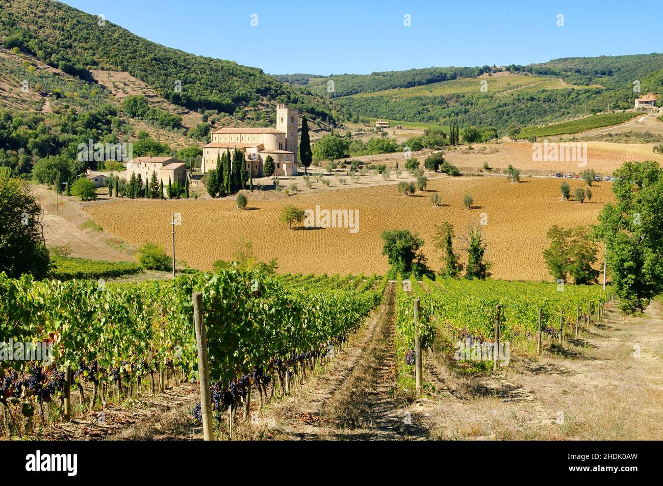 abbey, monastery, tuscany, sant antimo, abbeys, monasteries, tuscanies ...
