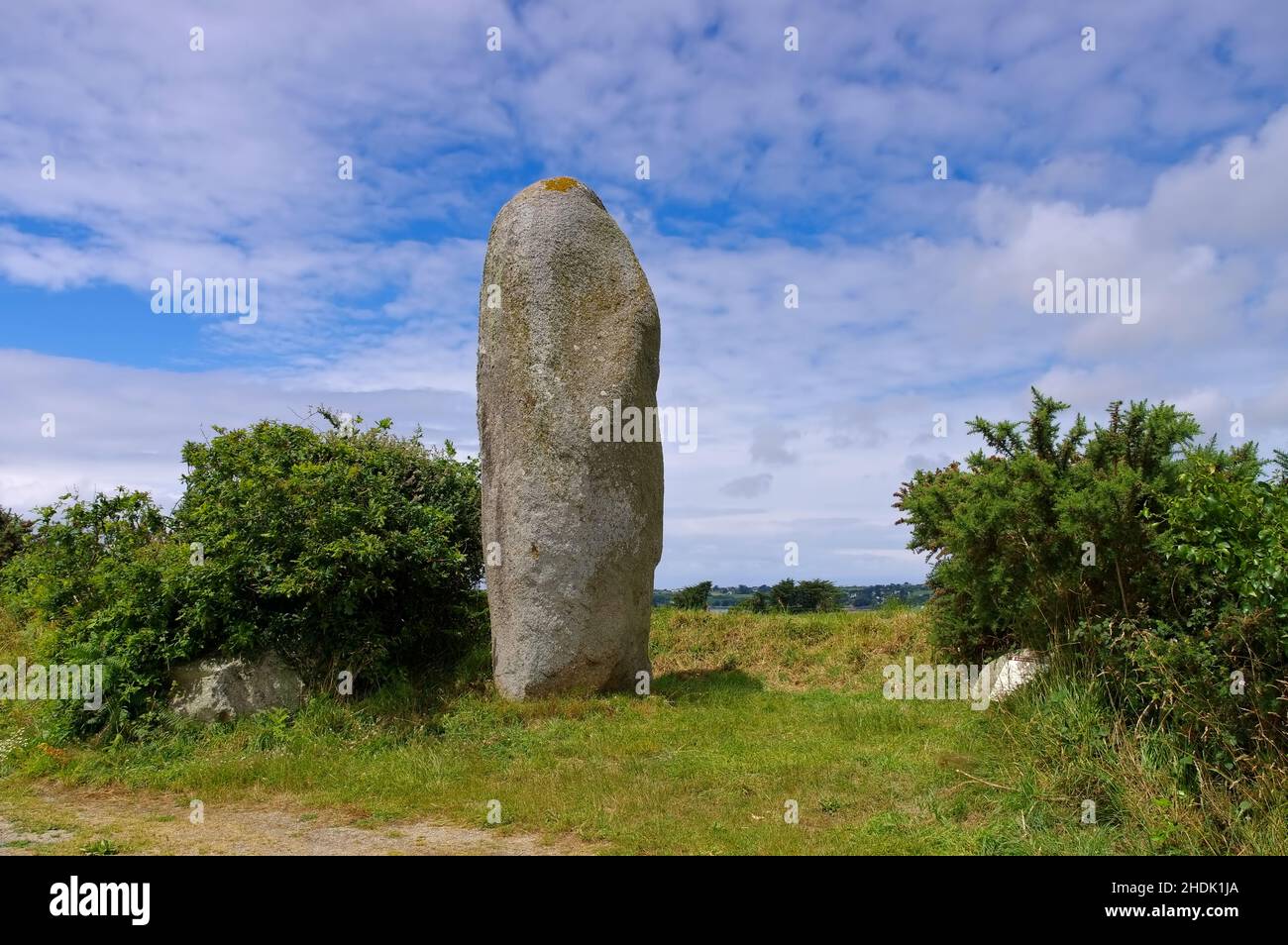 menhir, stone monument, lannoulouarn, menhirs Stock Photo - Alamy