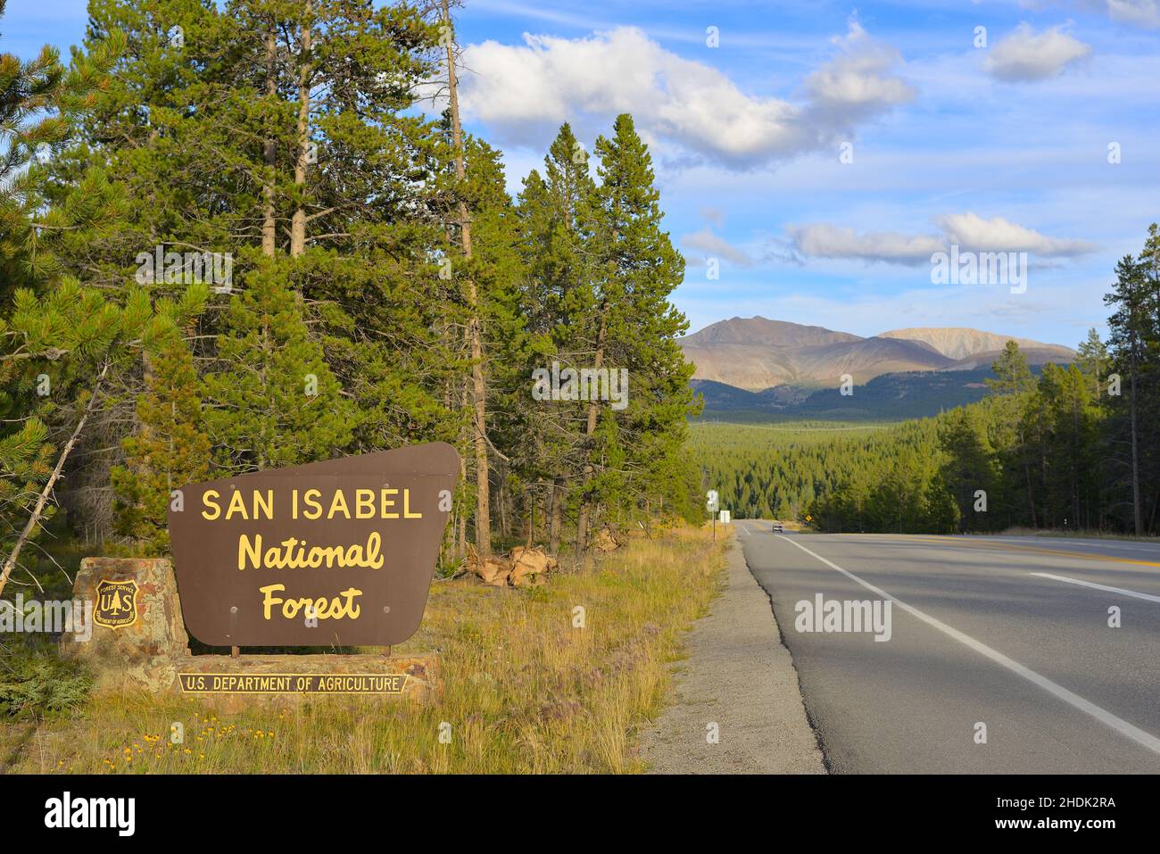 Beautiful San Isabel National Forest along Highway 24 towards Prospect ...