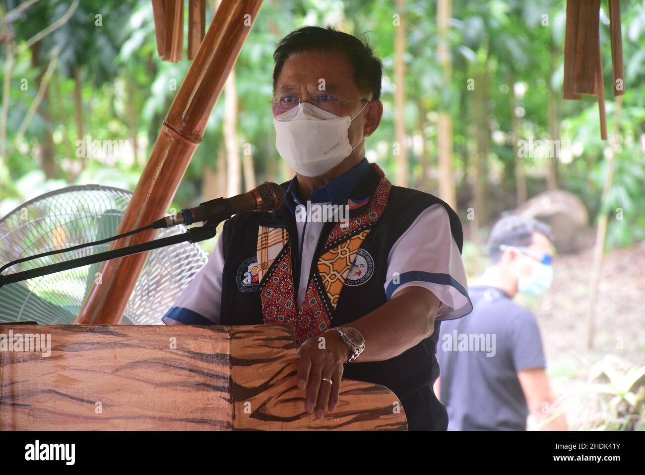 Bais, Philippines. 05th Jan, 2022. DPWH acting Secretary Roger G ...