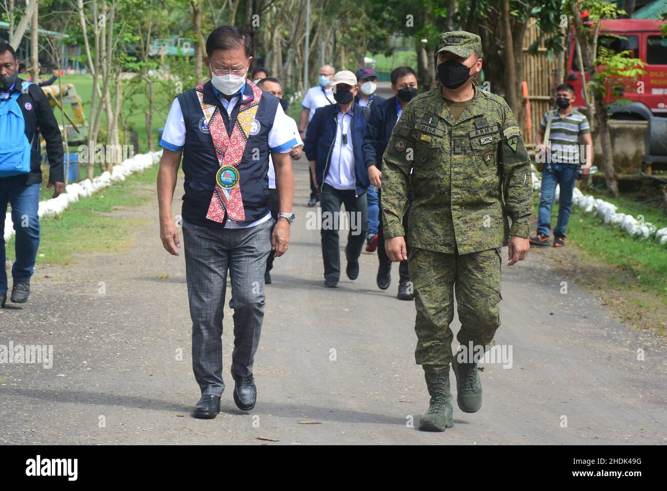 Bais, Philippines. 05th Jan, 2022. DPWH acting Secretary Roger G ...