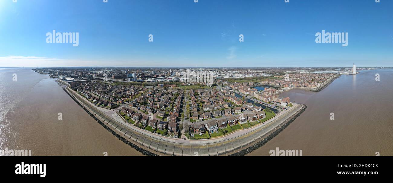 Wide panorama of Kingston upon Hull waterfront Stock Photo - Alamy