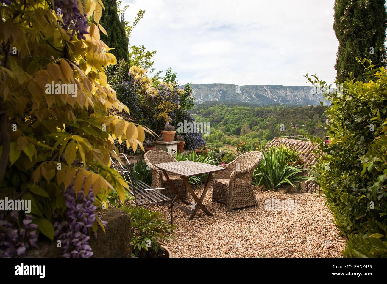 patio, provence, patios, provences Stock Photo - Alamy