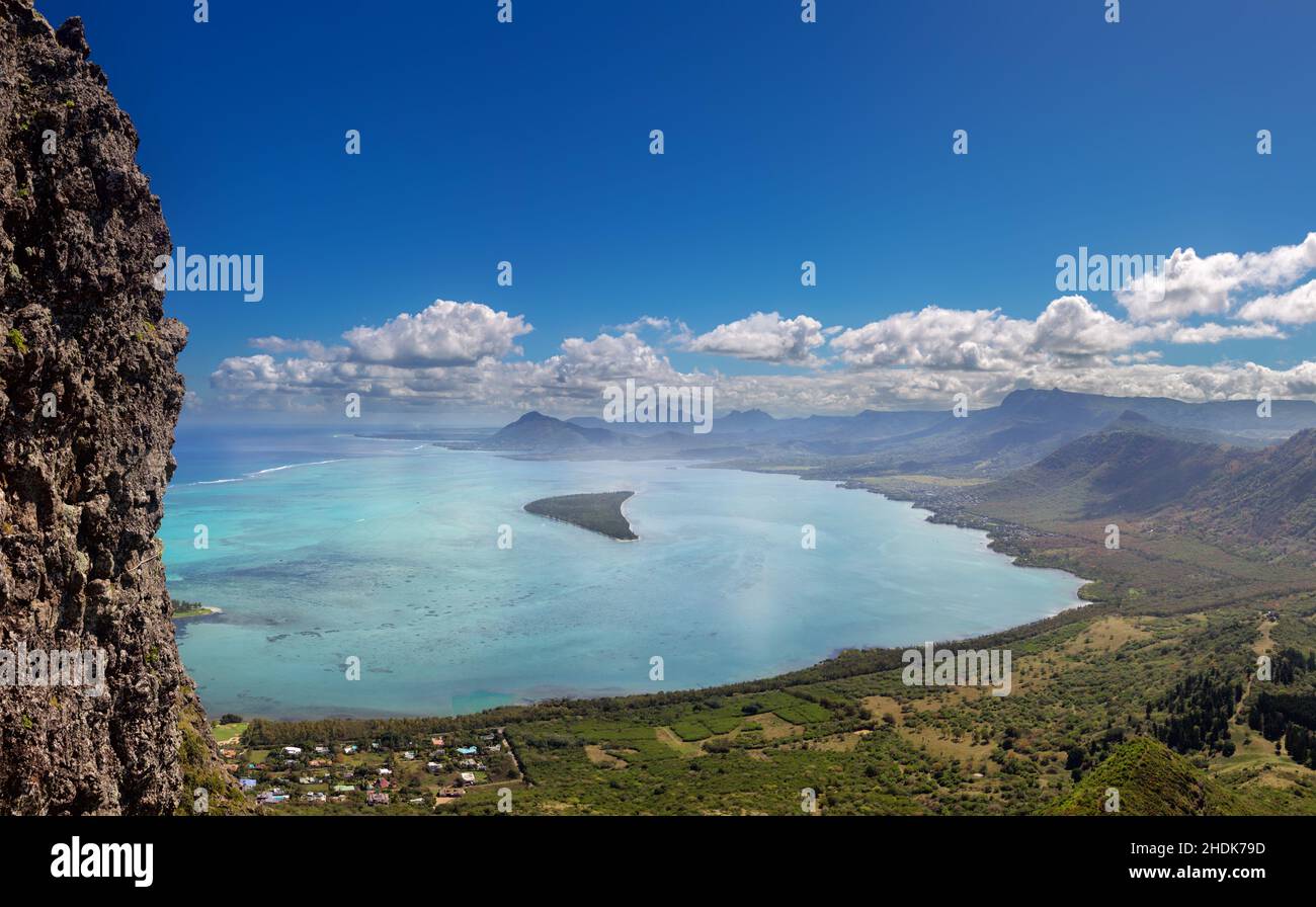 Mauritius landscape mountain view hi-res stock photography and images ...