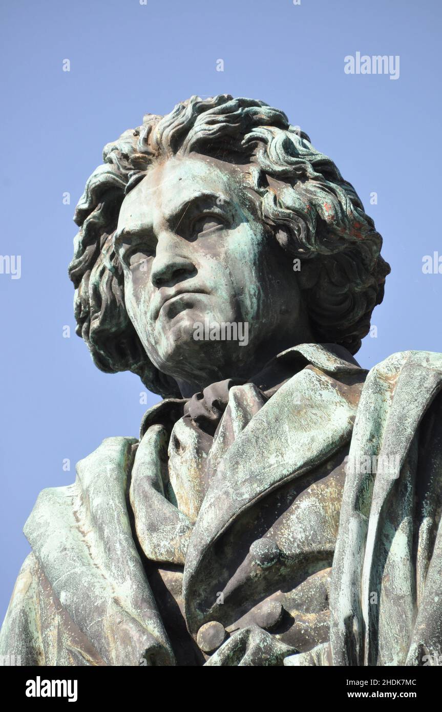 beethoven monument, beethoven monuments Stock Photo - Alamy