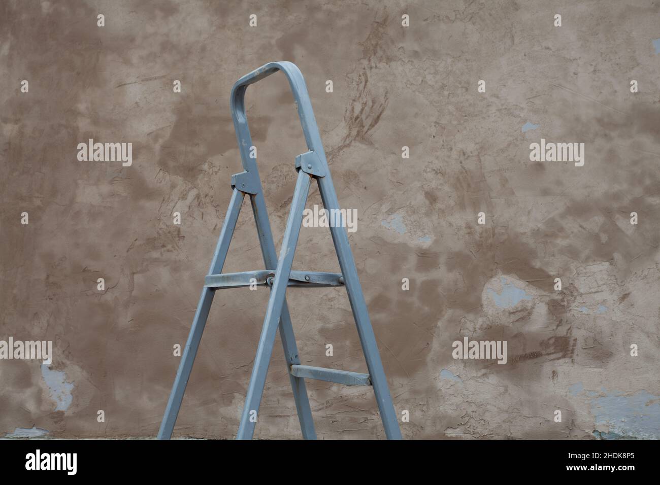 plaster, wall, ladder, plasters, walls, ladders Stock Photo - Alamy