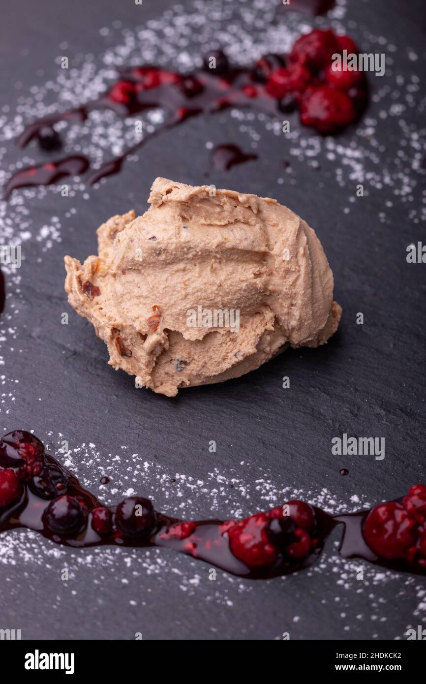 scoop, dessert, scoops, desserts Stock Photo - Alamy