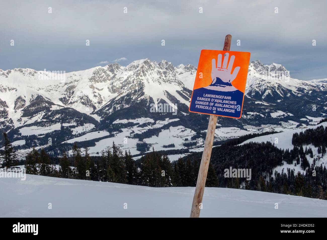warning sign, avalanche danger, warning signs, avalanche dangers Stock ...
