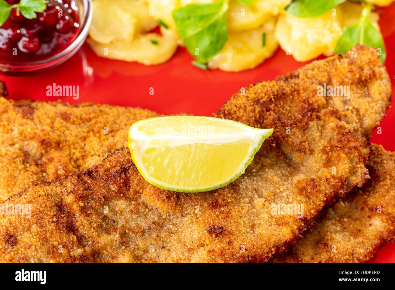 wiener schnitzel, wiener schnitzels Stock Photo - Alamy