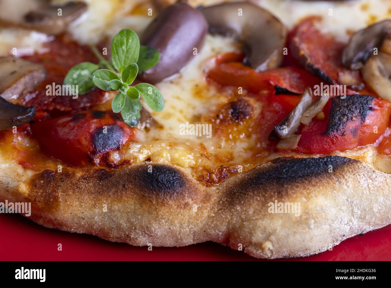 crispy, pizza, crust, crispies, pizzas, crusts Stock Photo - Alamy