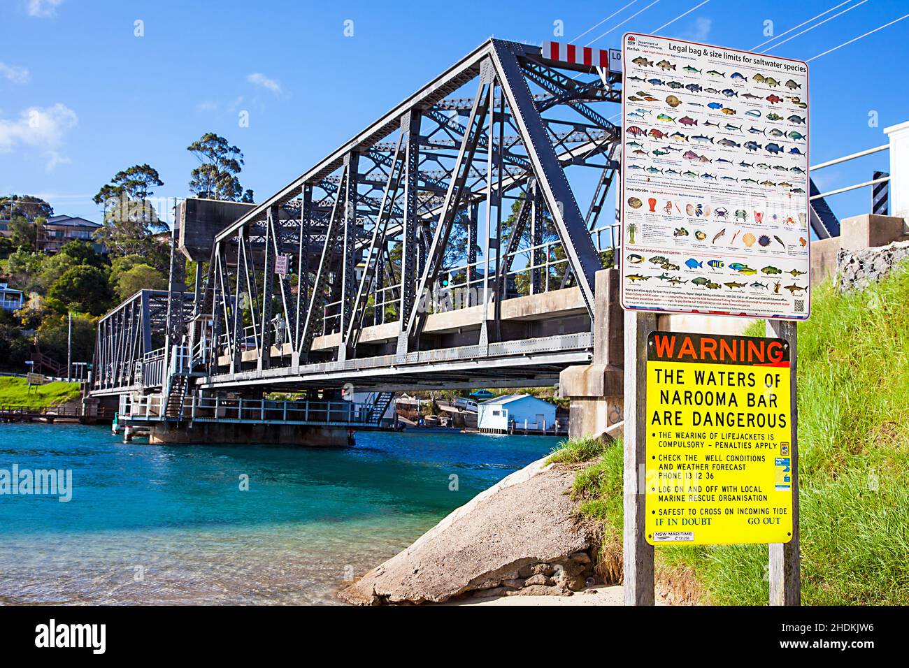 Princes highway, Narooma Bridge Stock Photo - Alamy