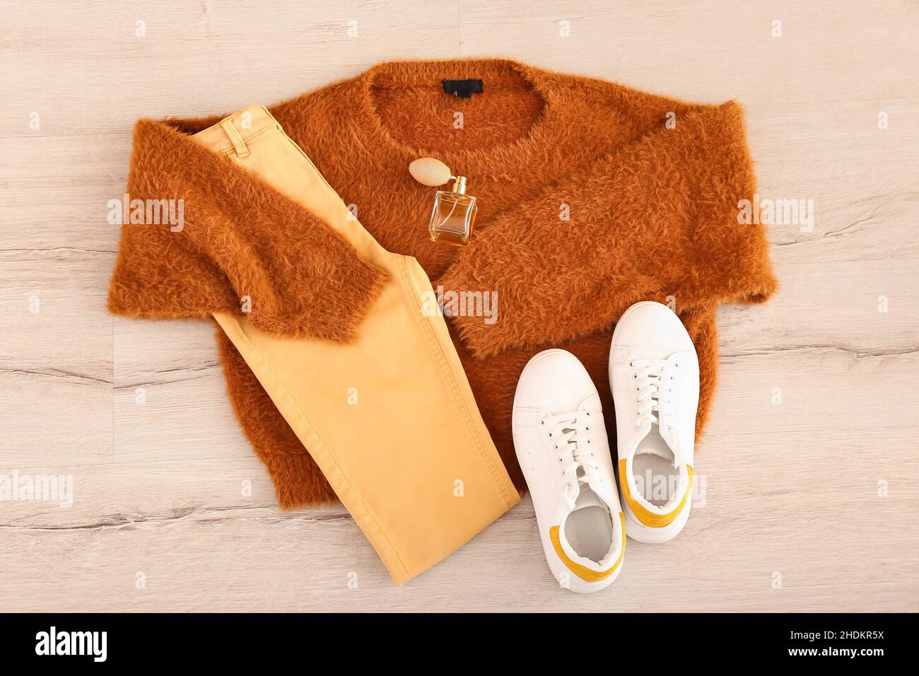 Stylish female clothes perfume hi-res stock photography and images - Alamy