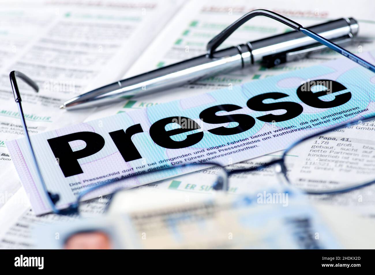 Journalism newspaper hi-res stock photography and images - Alamy