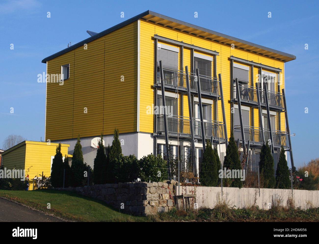 Energy plus house hi-res stock photography and images - Alamy