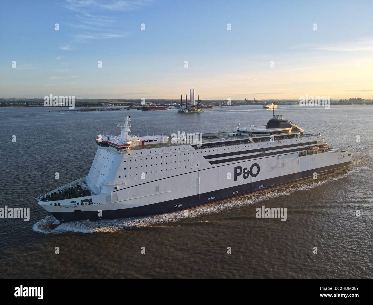 Overhead shot of P&O Ferry on the River Humber leaving Hull for The ...