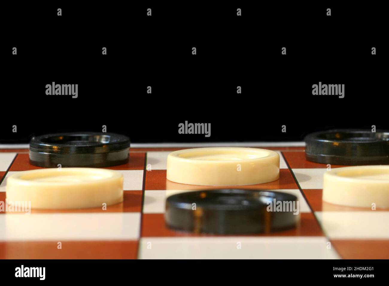 Draughts hi-res stock photography and images - Alamy