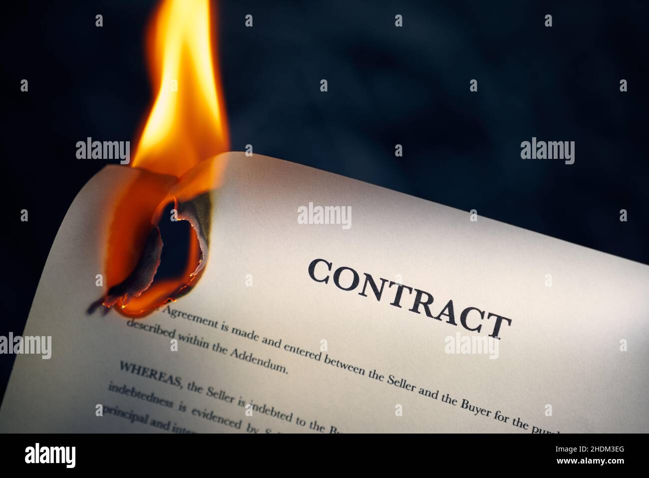 Burning contract hi-res stock photography and images - Alamy