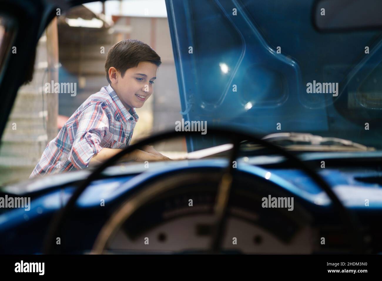 boy, car, oldtimer, repair, boys, cars, oldtimers Stock Photo - Alamy