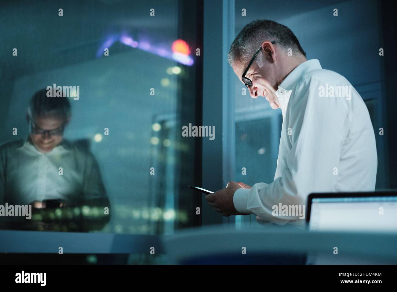 businessman, happy, reading, smart phone, boss, businessmen, executive ...