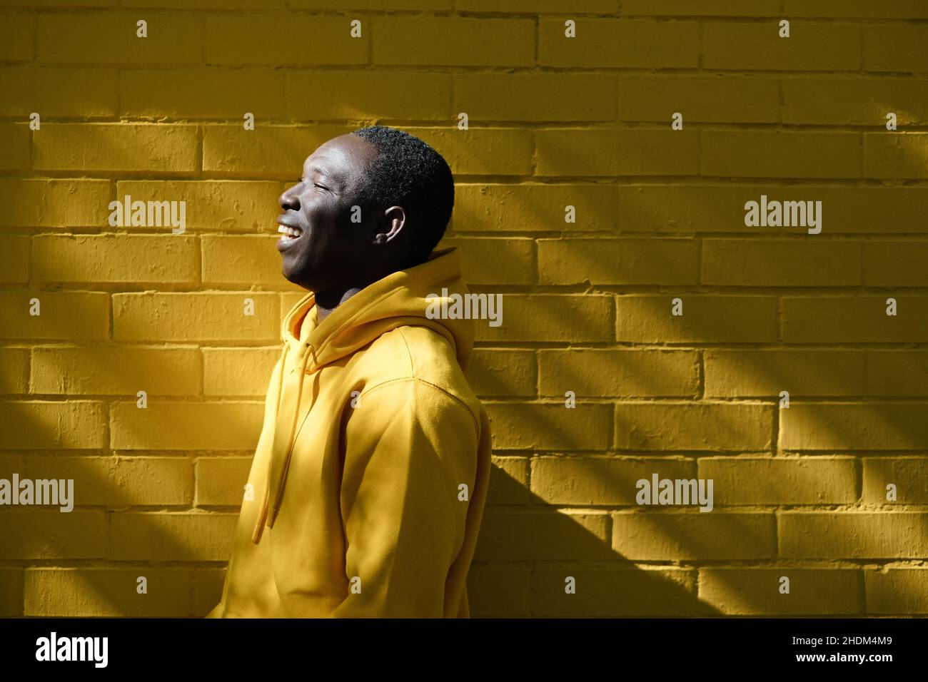 Light skinned men hi-res stock photography and images - Alamy