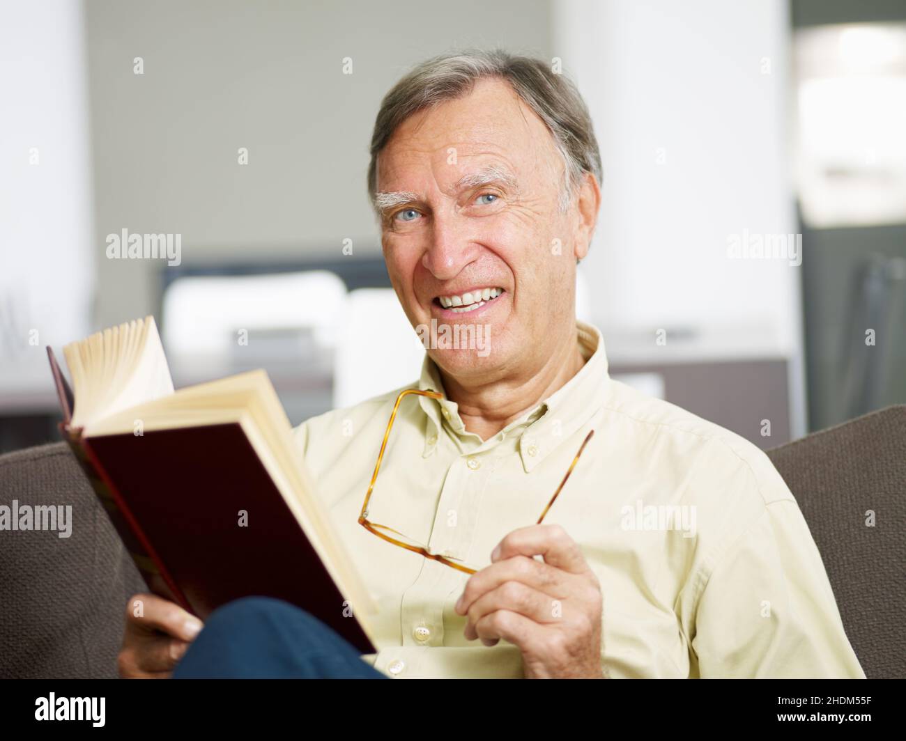 senior, reading, readers, elderly, old, seniors, read, reading a book ...