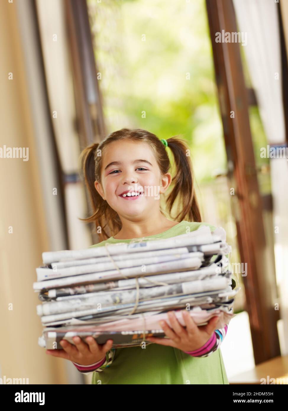 Paper recycling kids hi-res stock photography and images - Alamy