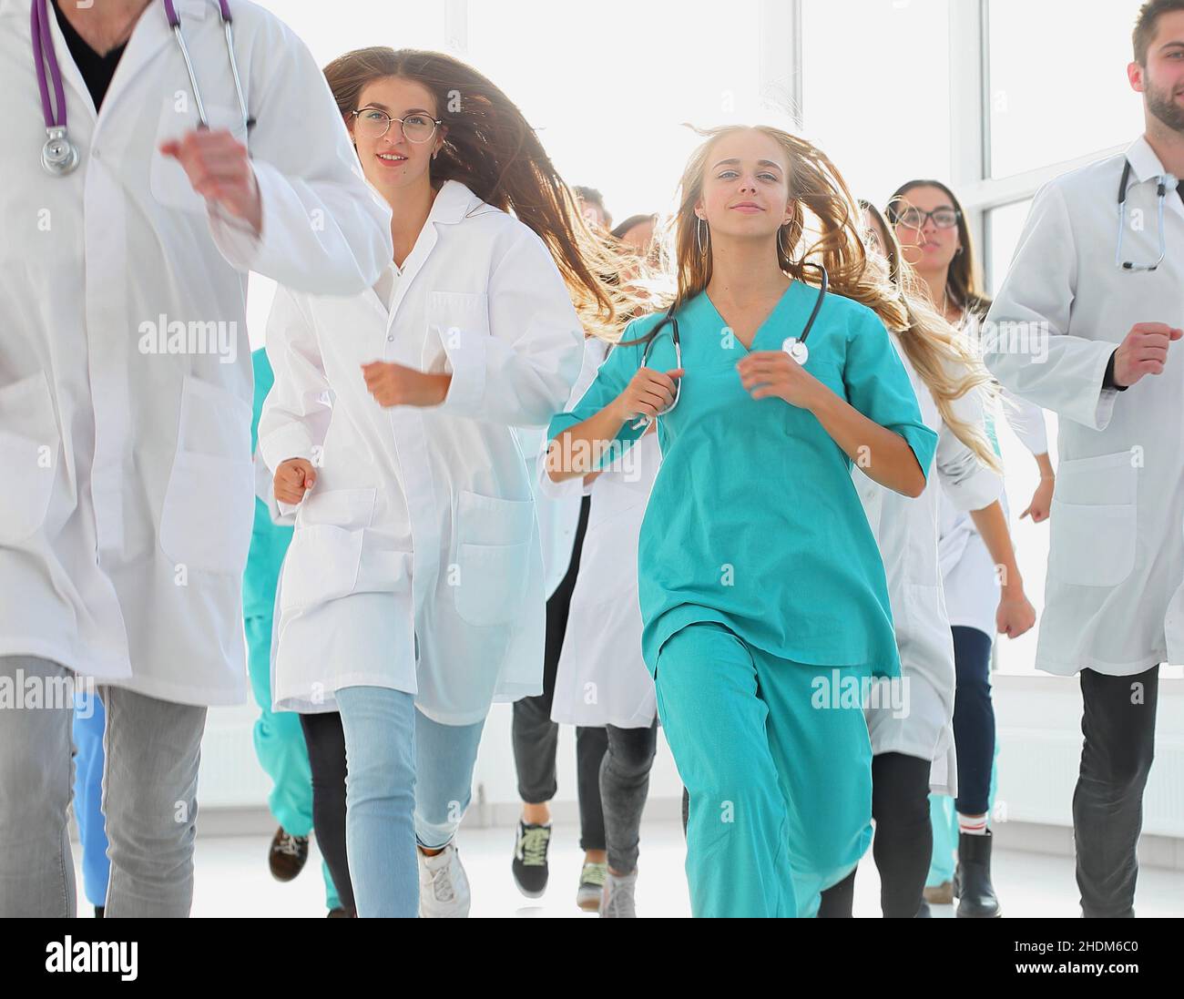 team of doctors and nurses standing together Stock Photo - Alamy