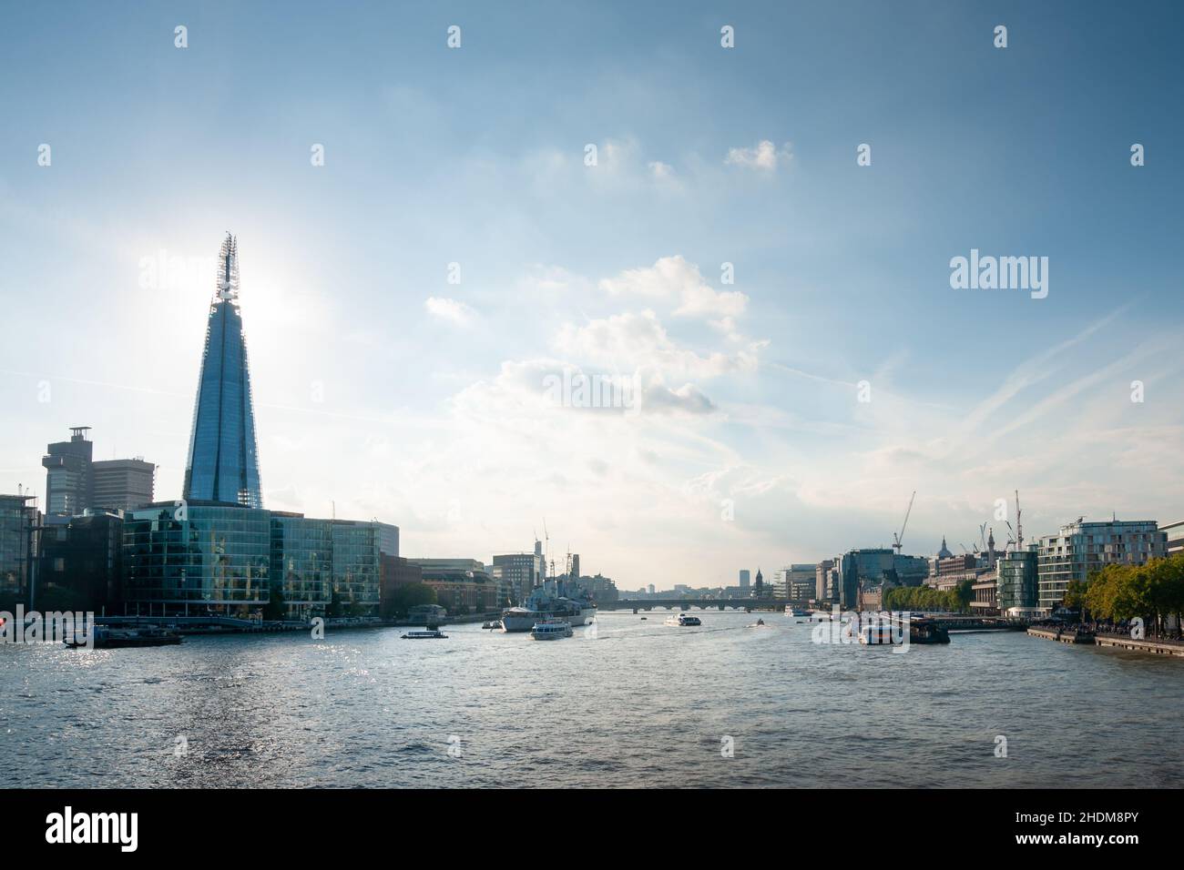 Thames river transport hi-res stock photography and images - Alamy