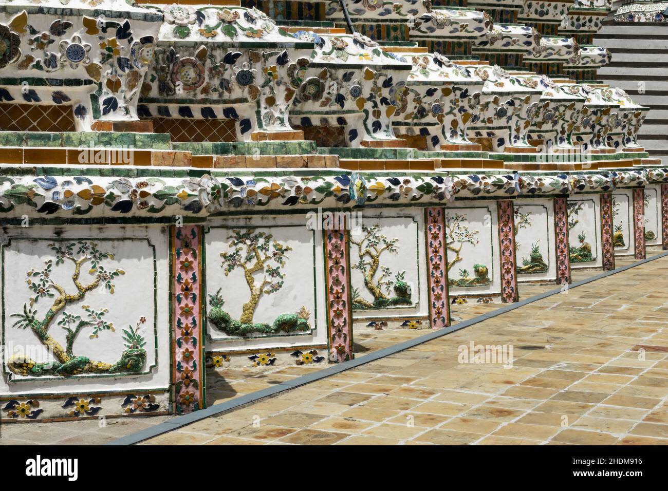 Historical tiles hi-res stock photography and images - Alamy