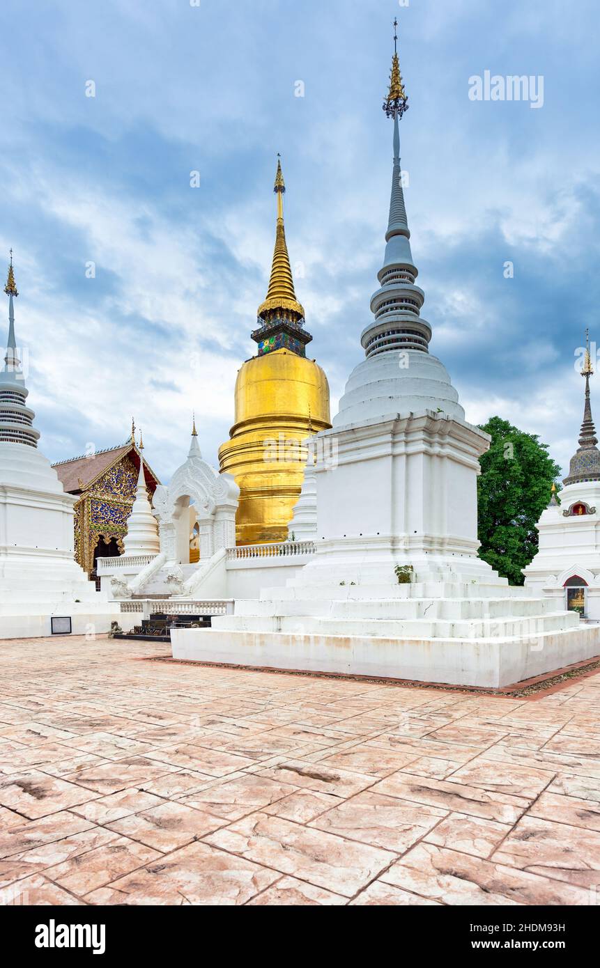 chiang mai, wat suan dok, chiang mais Stock Photo - Alamy