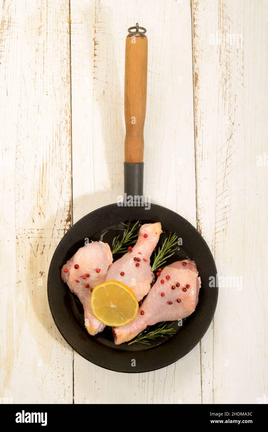 poultry, pan, chicken thigh, poultries, pans, chicken thighs Stock ...