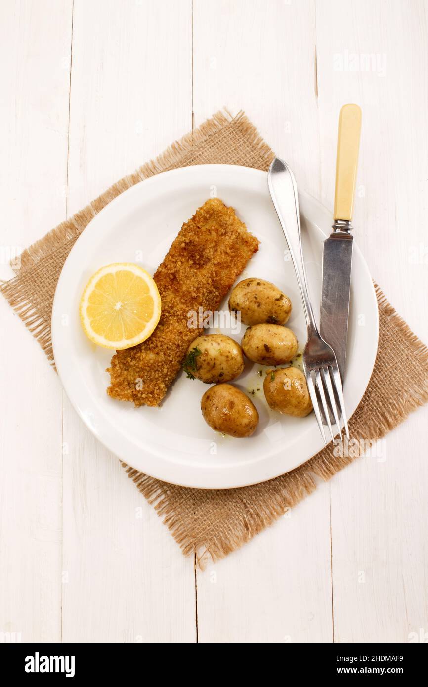 fish fillet, baked potato, fish fillets Stock Photo - Alamy