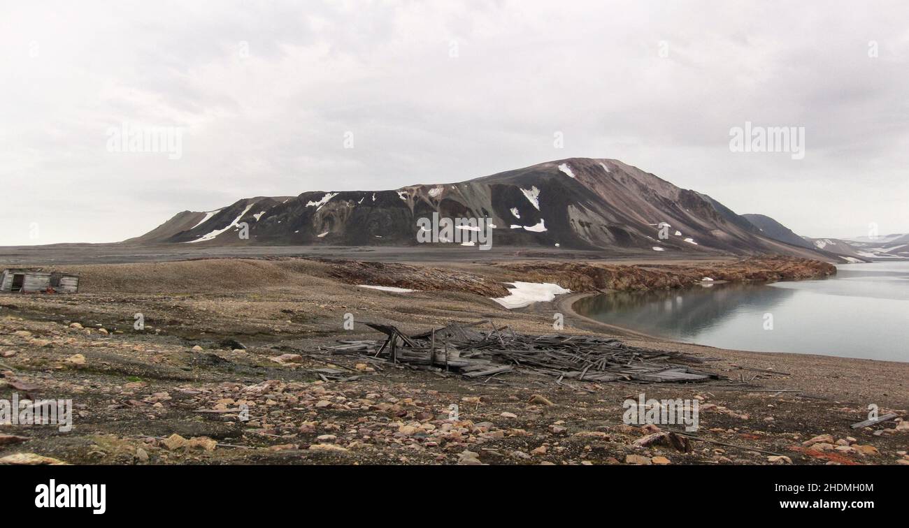 Norway’s svalbard islands hi-res stock photography and images - Alamy