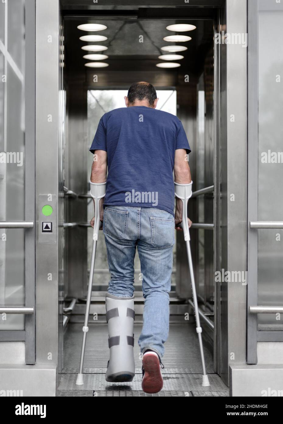 patient, walker, fracture of th leg, patients, walkers, fracture of th ...