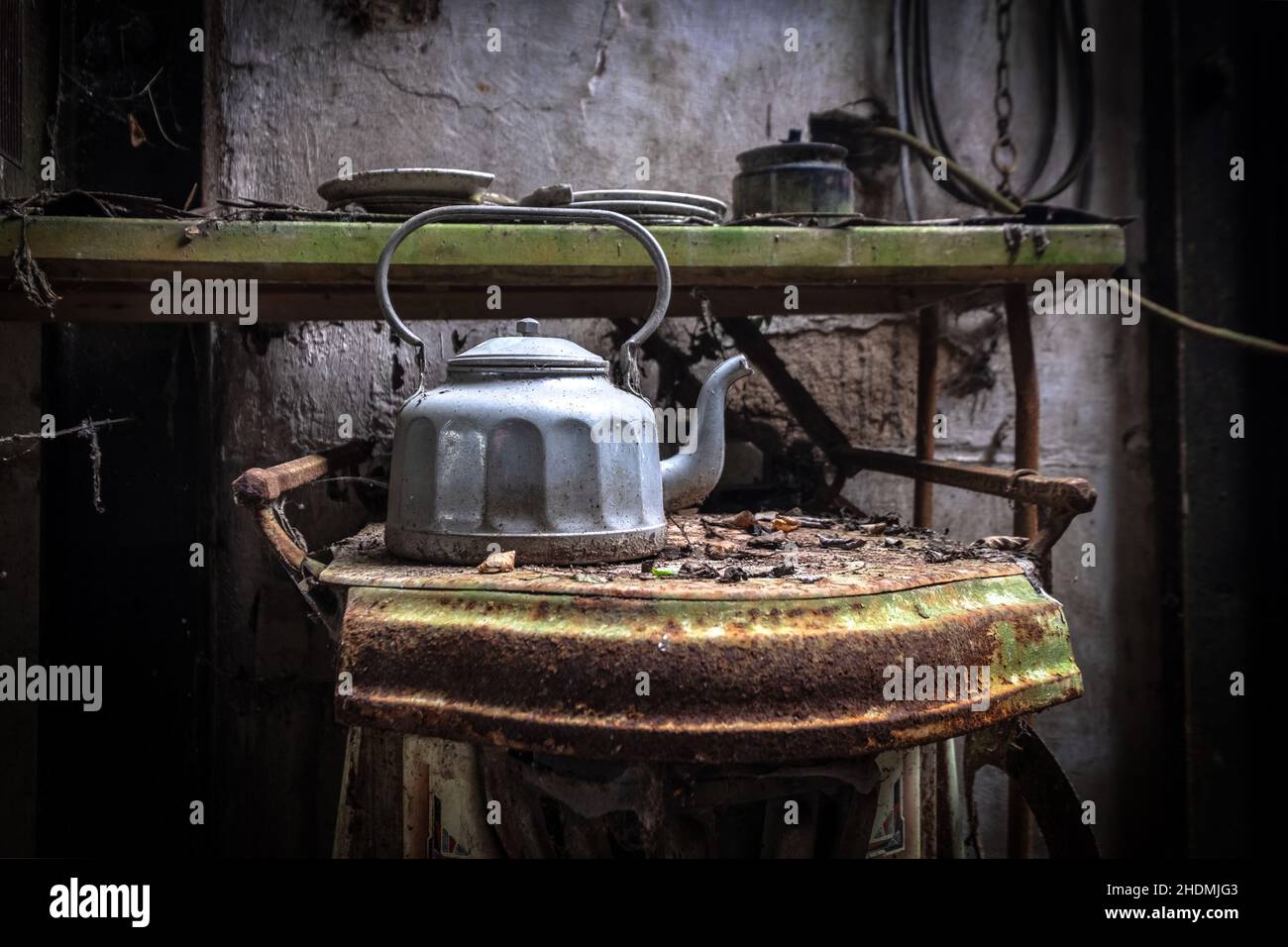 Rusted kettle hi-res stock photography and images - Alamy