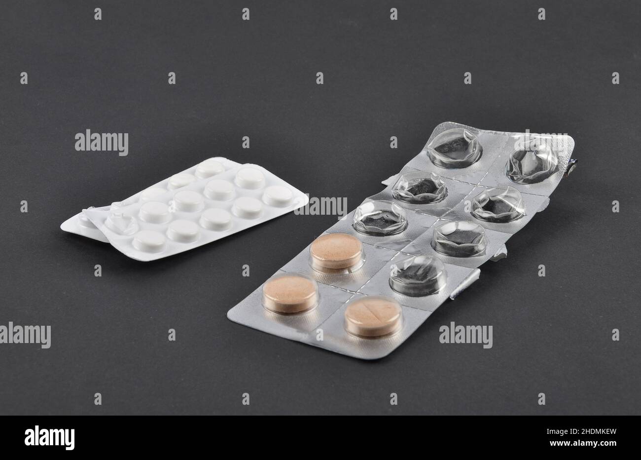 tablets, blister, tablet packaging, tablet, blisters Stock Photo - Alamy