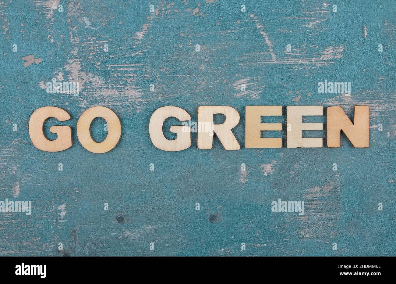 wooden letters, go green, wooden letter Stock Photo - Alamy