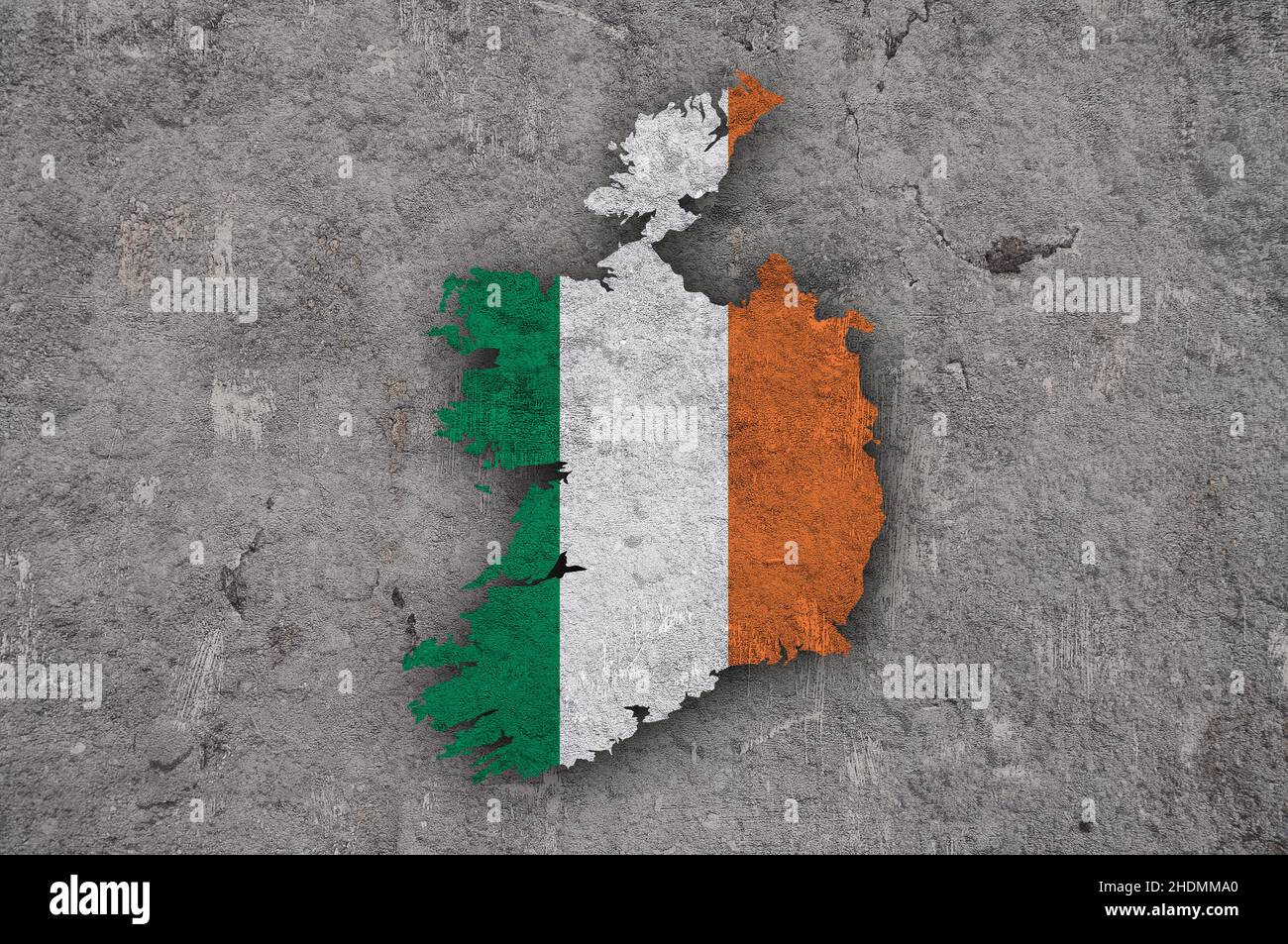 Ireland map with flag hi-res stock photography and images - Alamy