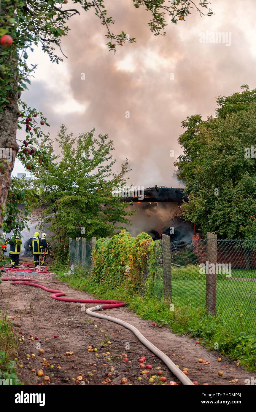 Quench fire hi-res stock photography and images - Alamy