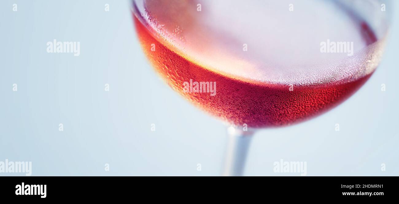 Chilled wines hi-res stock photography and images - Alamy