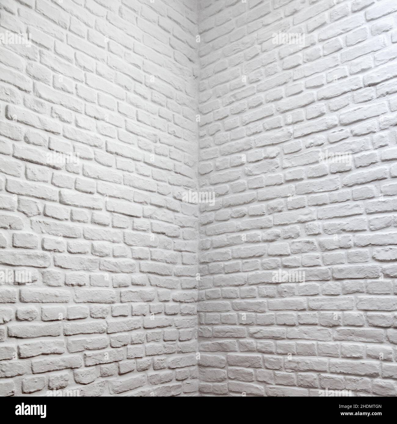 Brick wall corner indoor hi-res stock photography and images - Alamy