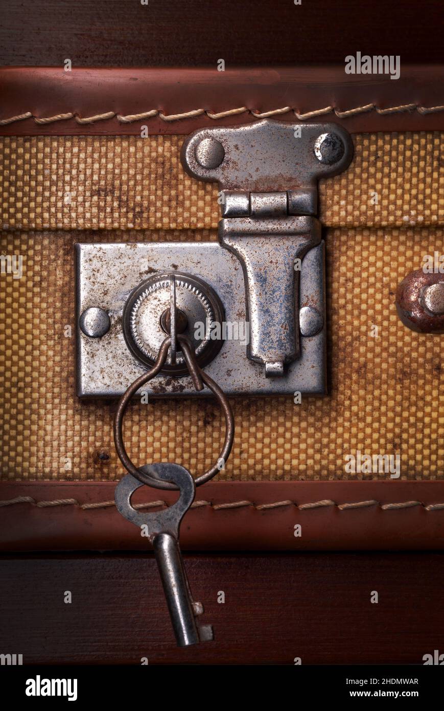 Old suitcase locked hi-res stock photography and images - Alamy