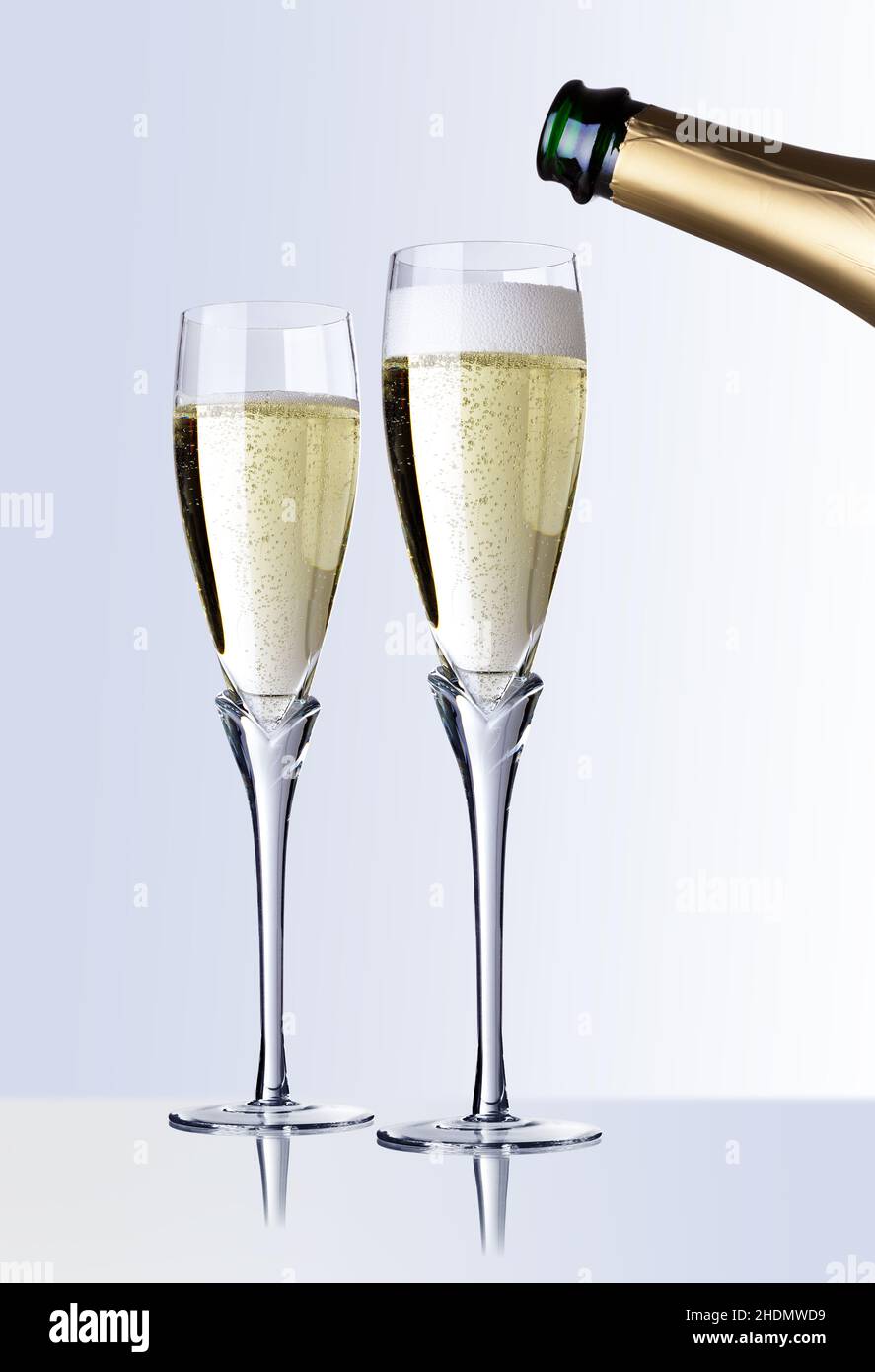sparkling, champagne, champagner, champagnes Stock Photo - Alamy