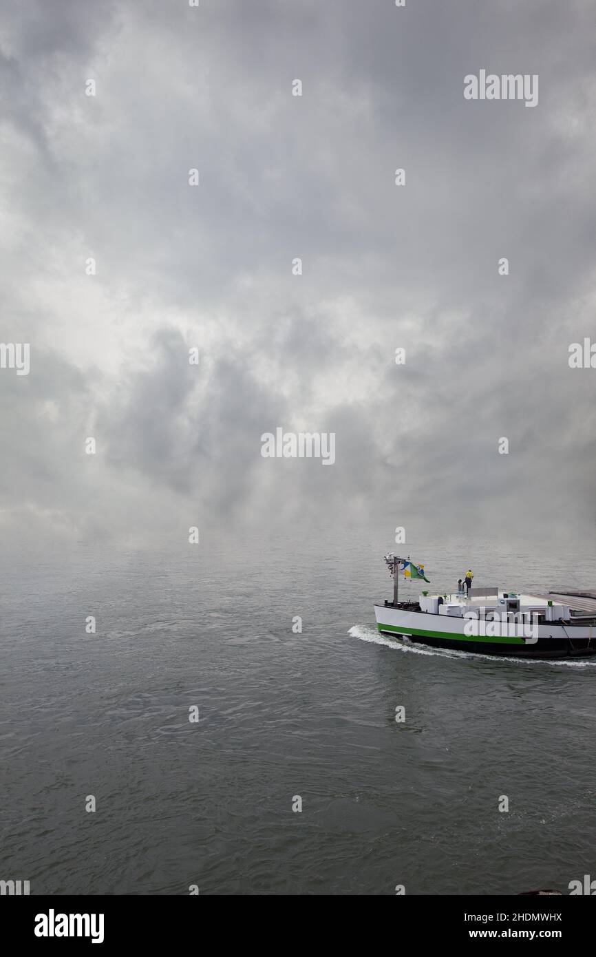 ship, river, adverse weather, ships, rivers, adverse weathers Stock ...