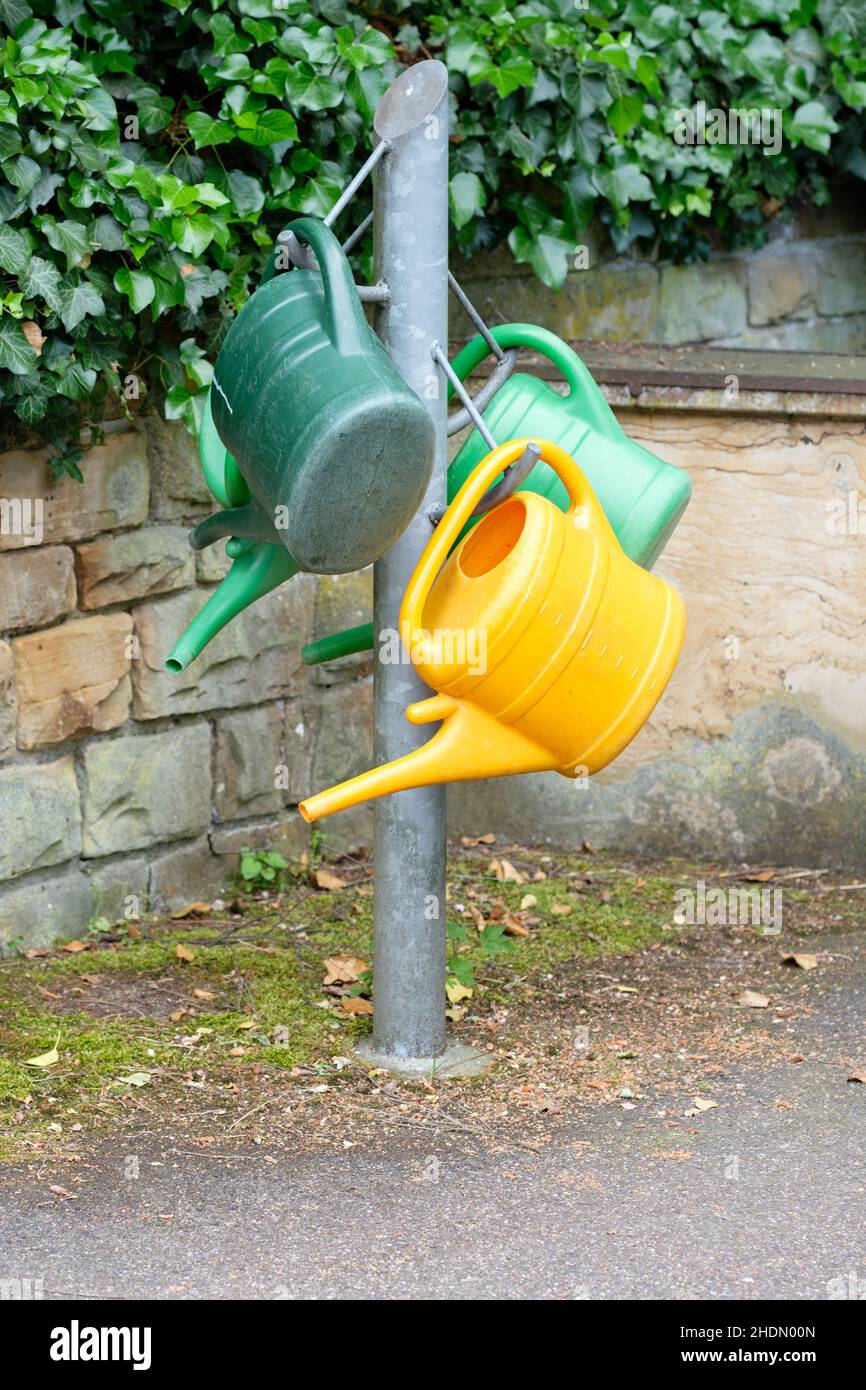 Brackets outside hi-res stock photography and images - Alamy